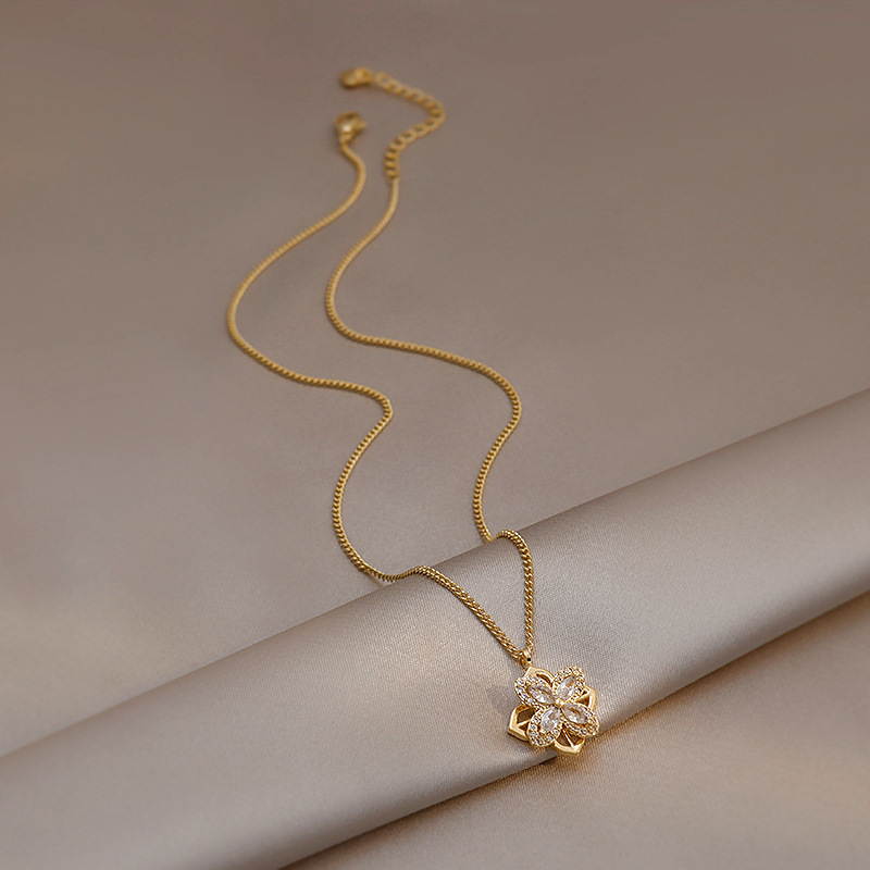 🎄CHRISTMAS PRE-SALE -Zircon Spinning Clover Necklace