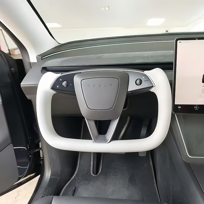 Model Y Juniper Yoke Steering Wheel with Heating Feature – TESMAG