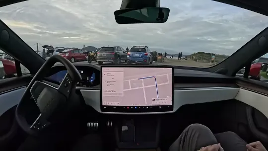 Tesla FSD (Supervised) v12 In-Depth Review 2025 – TESMAG