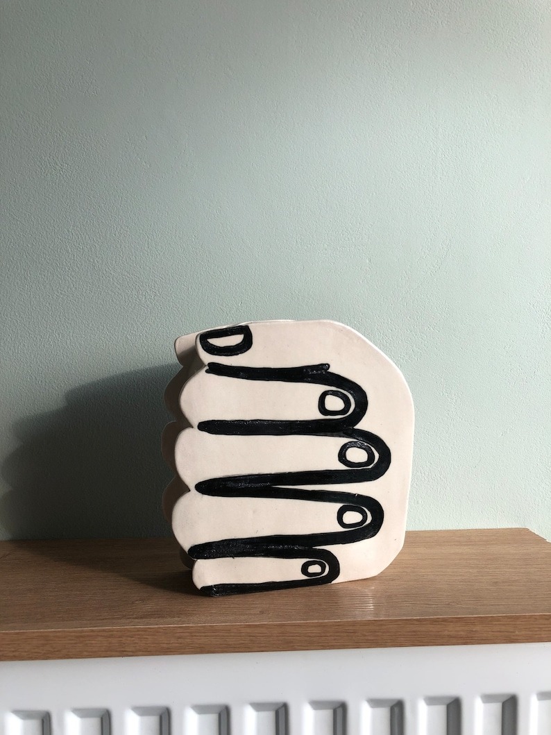 Unique Decor - 🌼Hand Vase – echodecor