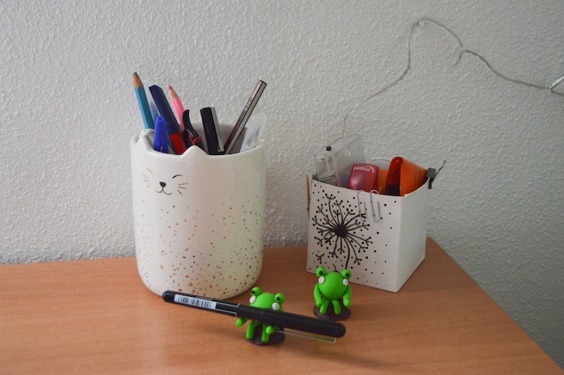 Creative Frog Pen Holder