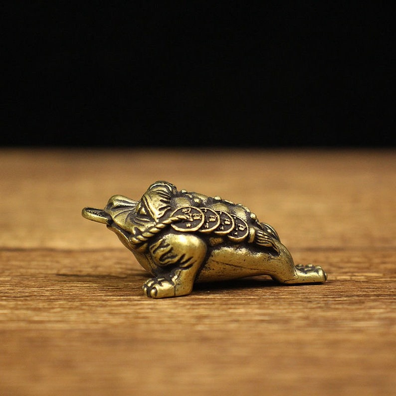 Exquisite Chinese Ancient Brass Hand-carved Golden Toad Statue ...