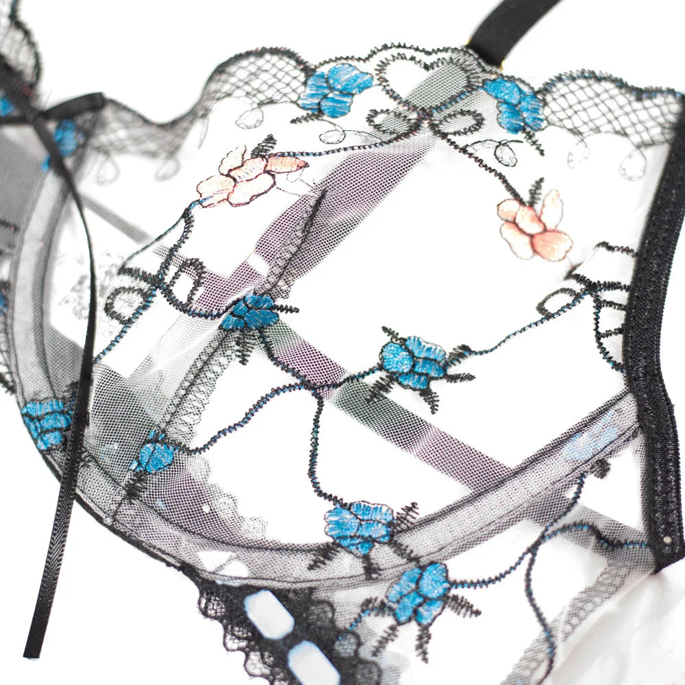 70 Off Olona™ Juliettes Lingerie Set