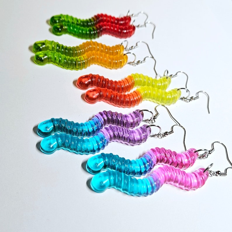 🌈Resin Jewelry-Gummy Worms Earrings 🐛