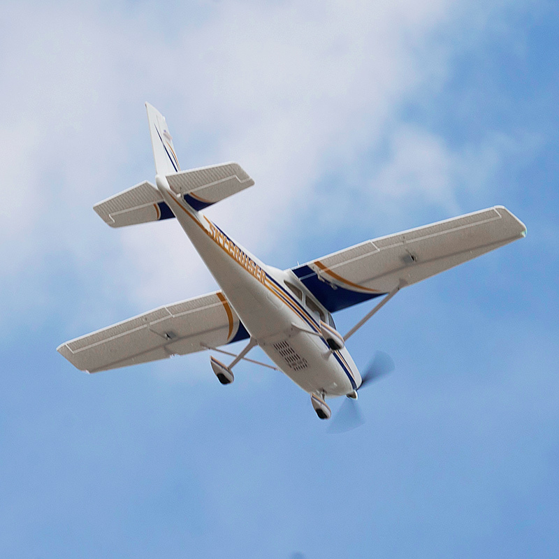 Arrows 1400mm Sky Cruiser PNP with Vector Flight Stabilization System