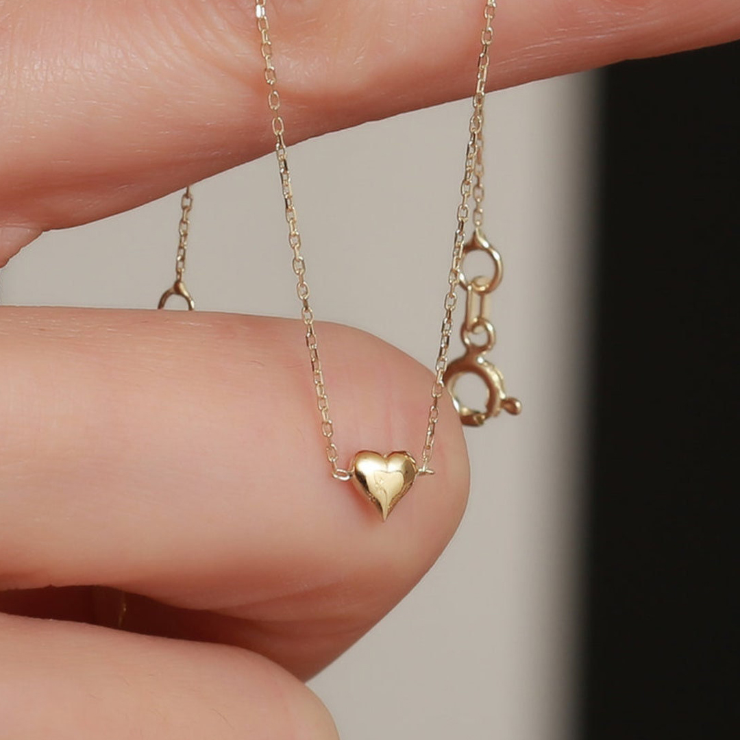 Gold Minimalist Heart Bracelet