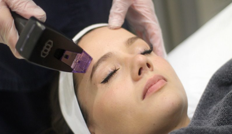 How to use microneedles at home – GLM Beauty Spa Equipment Factory