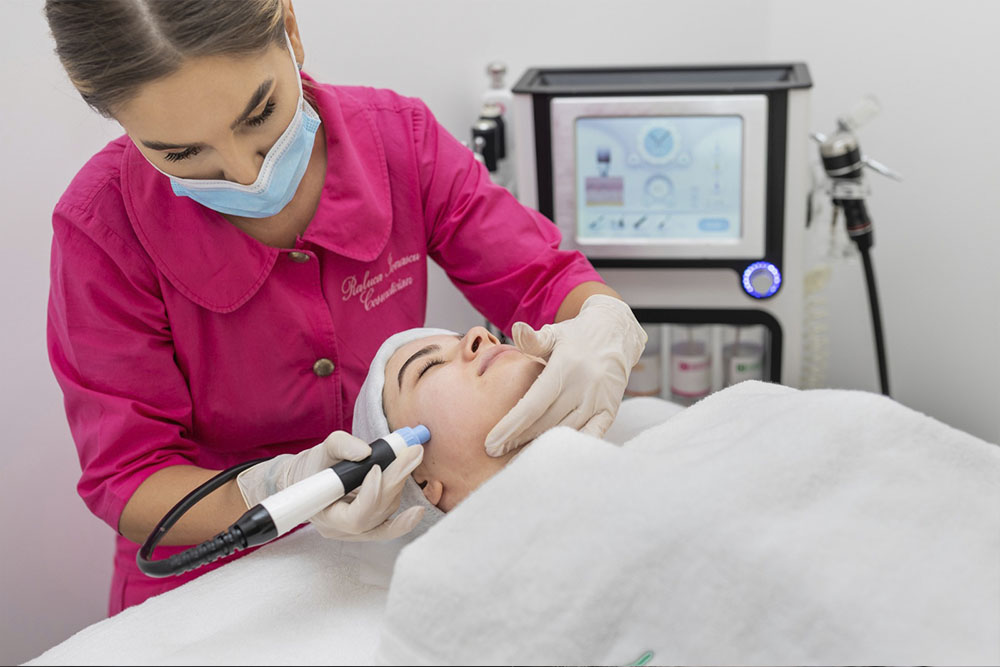 The Rise of Aqua Peeling in Non-Invasive Skin Rejuvenation – GLM Beauty ...
