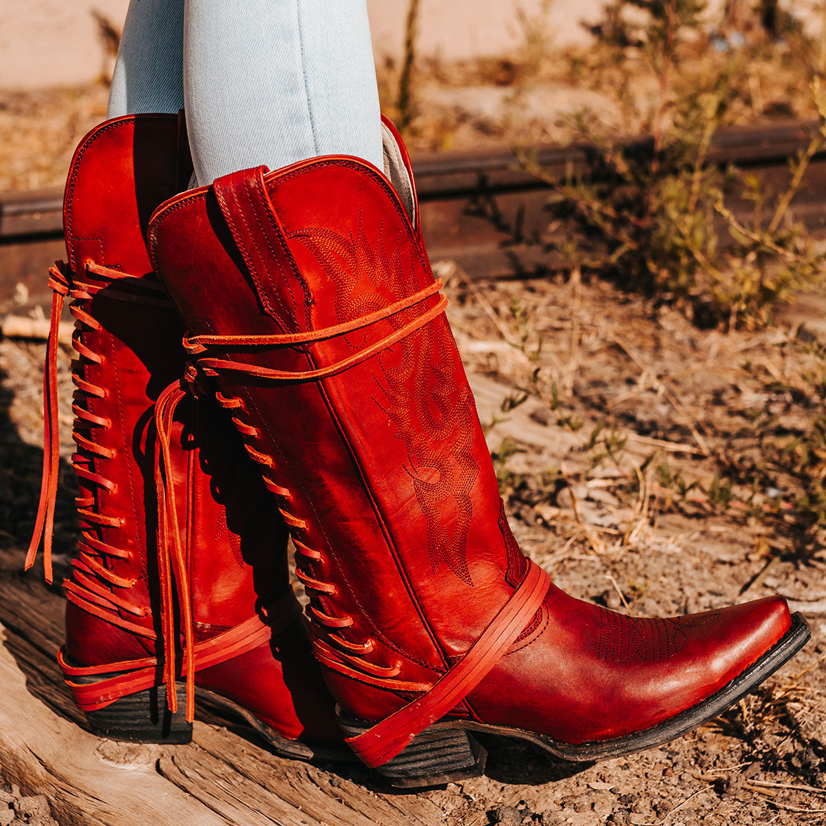 Wardon - Red