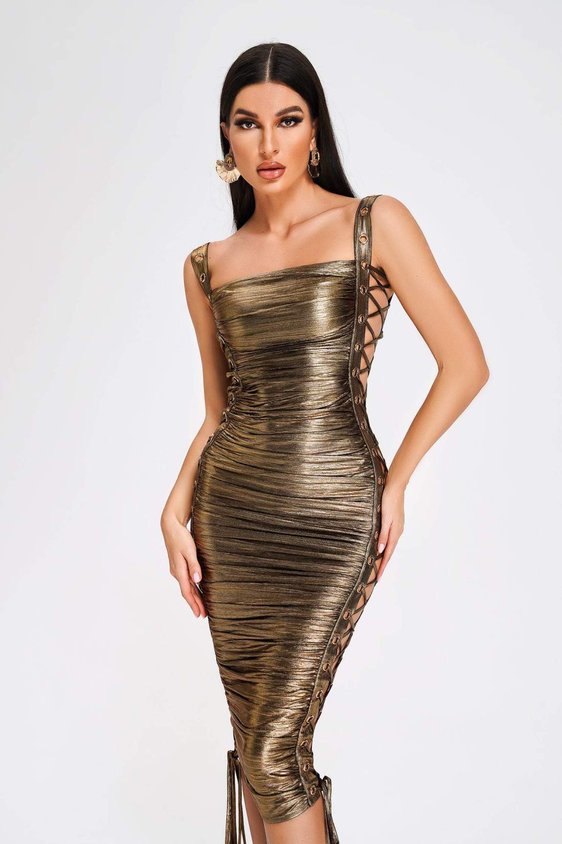 Bella Barnett Style Iconically Shine Eternally Bellabarnett