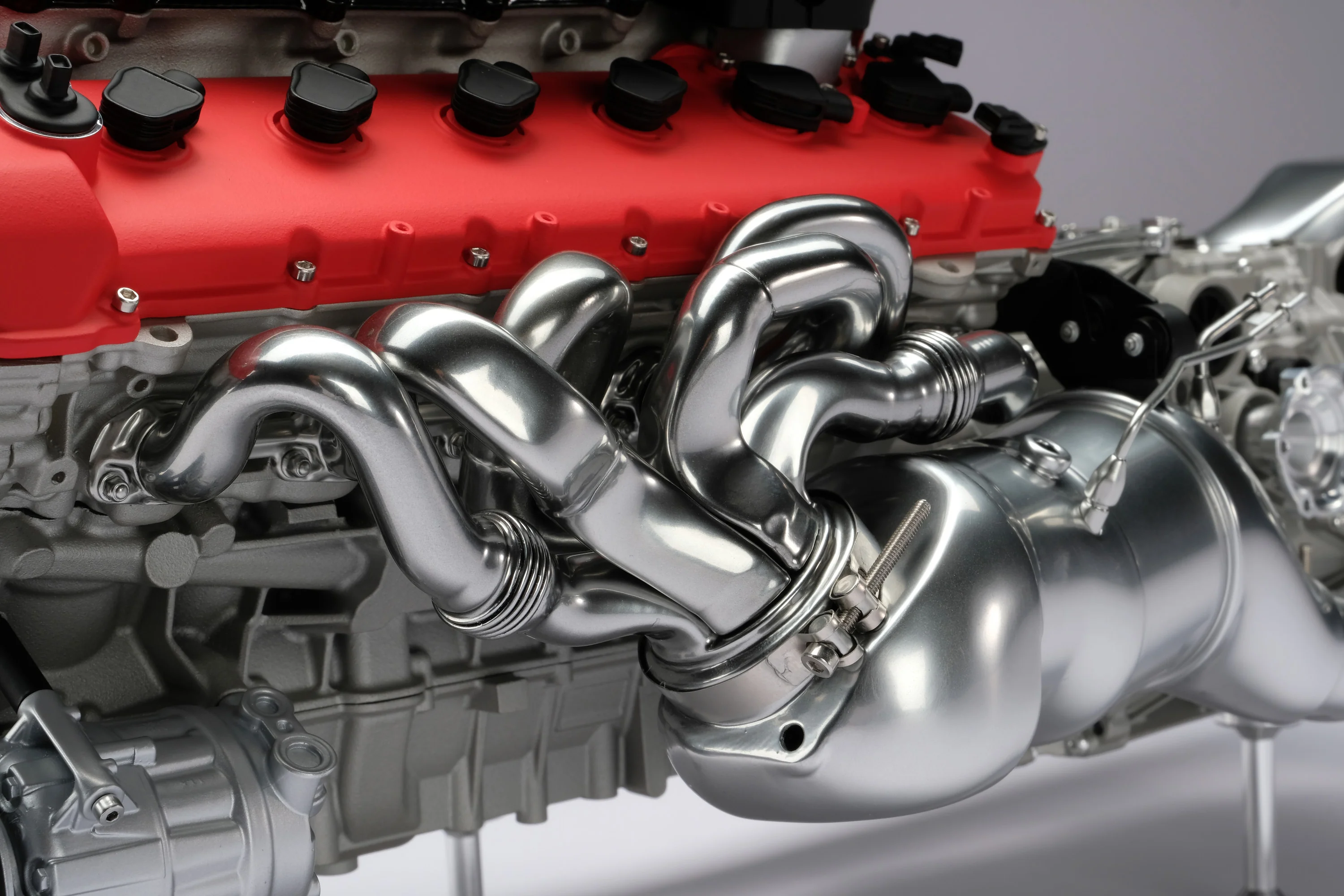 1:4 FERRARI DAYTONA SP3 ENGINE AND GEARBOX – Models Collector