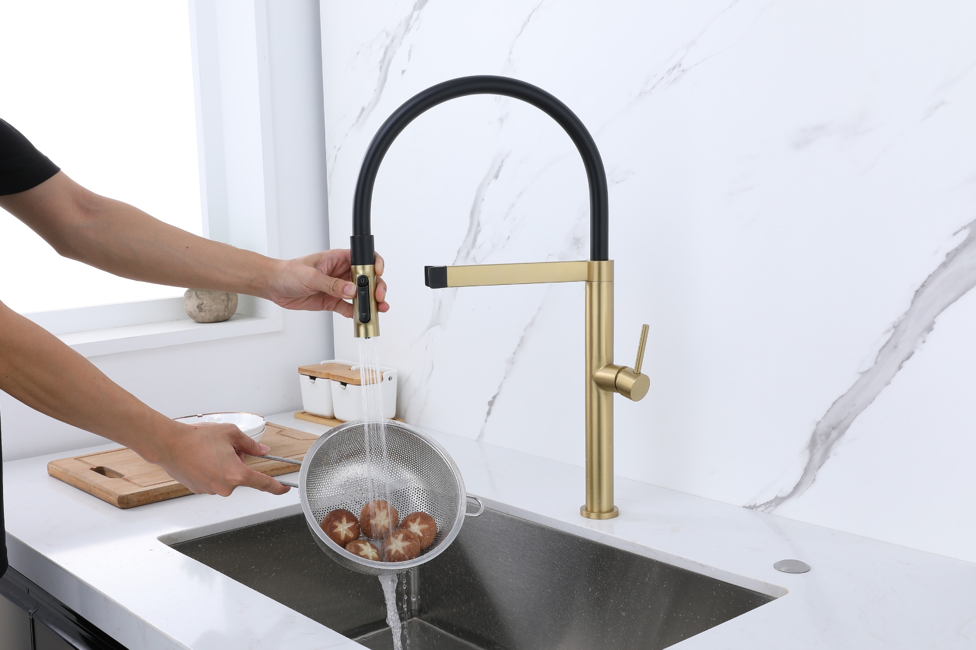 What Is a 3-Way Kitchen Faucet and How Does It Work? – Liliumfaucet