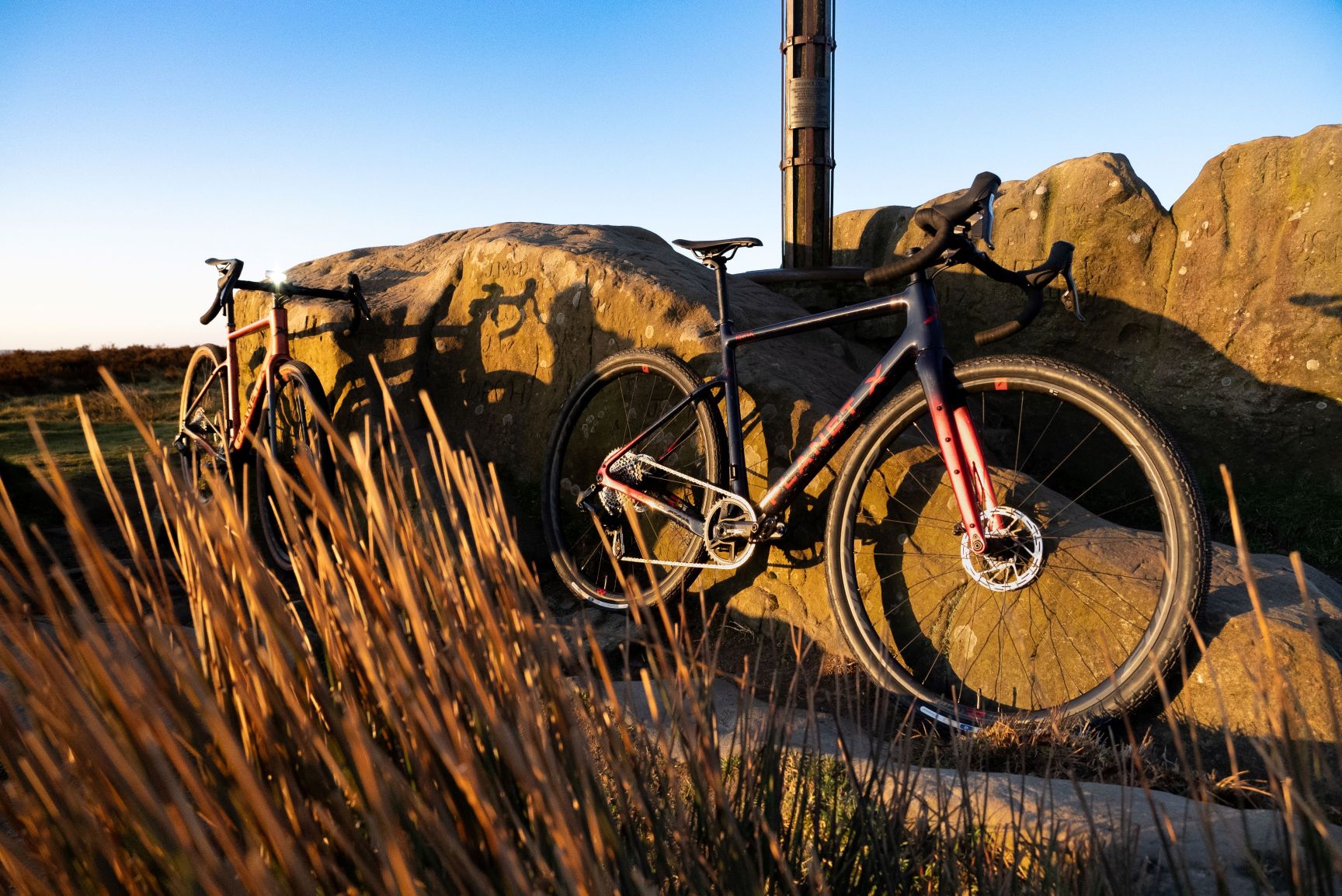 Tri Bars & Aero Bars | Triathlon Bike TT Bars – Planet X