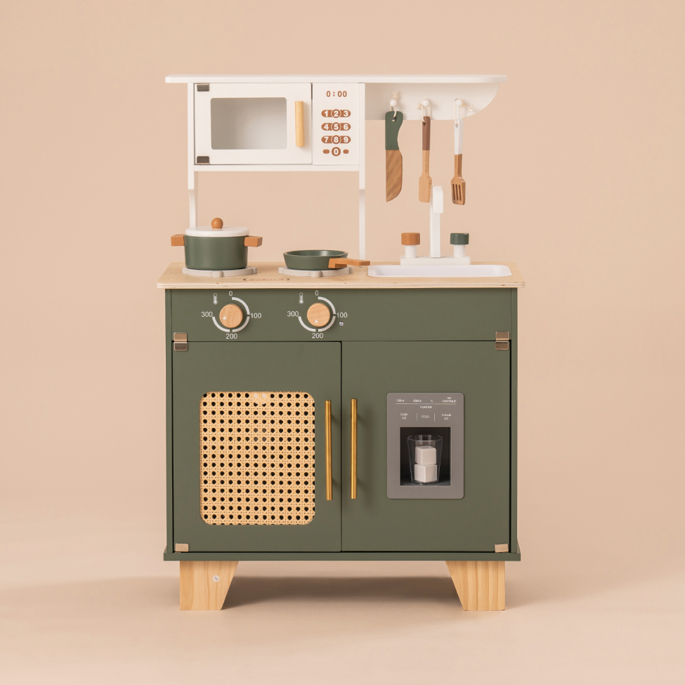 Robud Wooden Toys | Play kitchens | Dollhouses | Wooden Play Tools