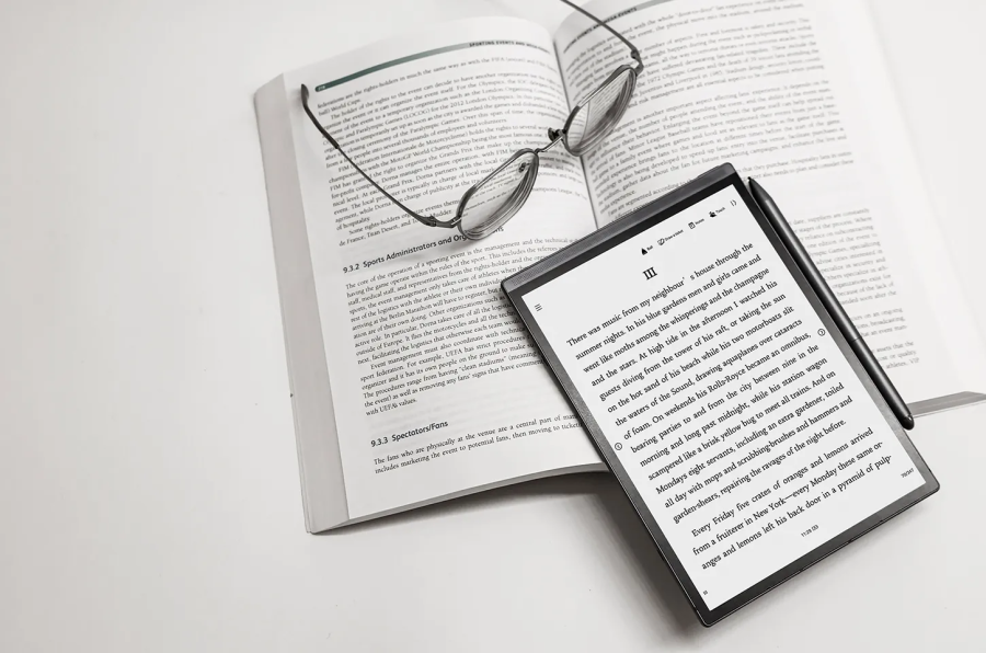 E-Ink Digital Notebooks vs iPad Handwriting: Which Is Better for Long ...