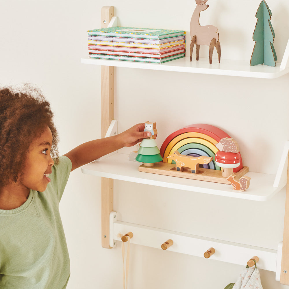 Kids shelving store