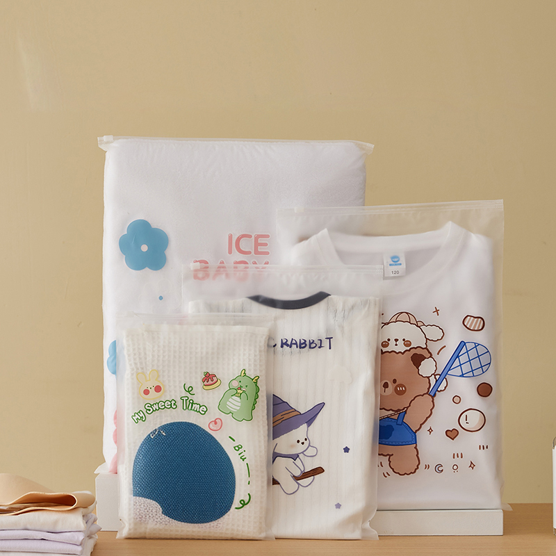 Dress for Success: How Custom Packaging Boosts Your Fashion Brand
