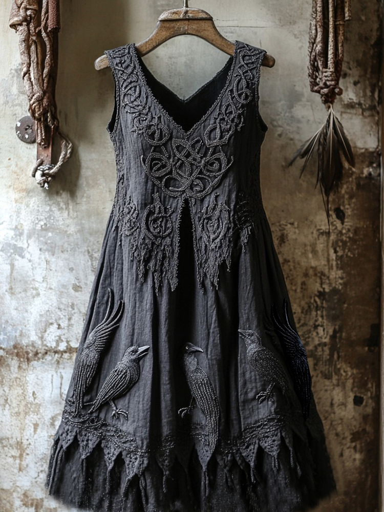Lunivibe Women's Tribal Dark Night Raven Embroidery Celtic Lace Art Ta
