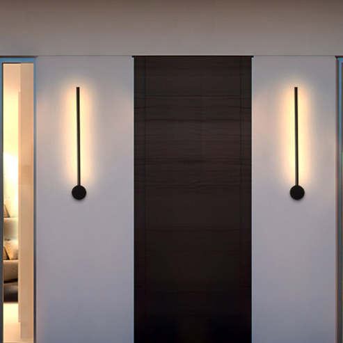 Minimalist Rotatable Linear Outdoor Wall Lamp Black | Las Sola