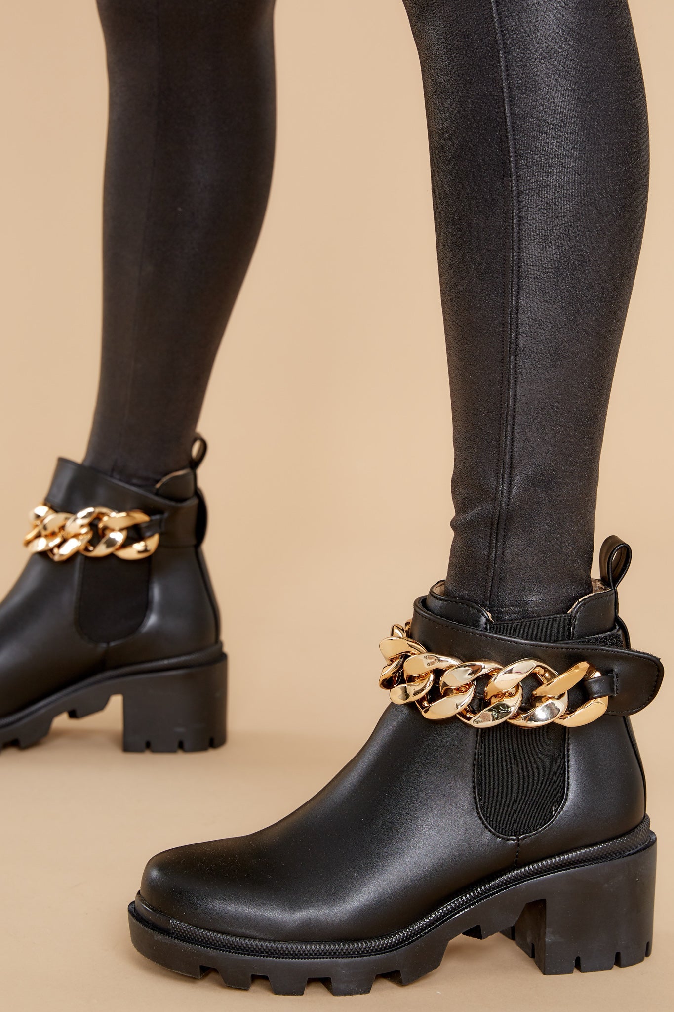 Amulet-C Black Ankle Booties – Tolkya