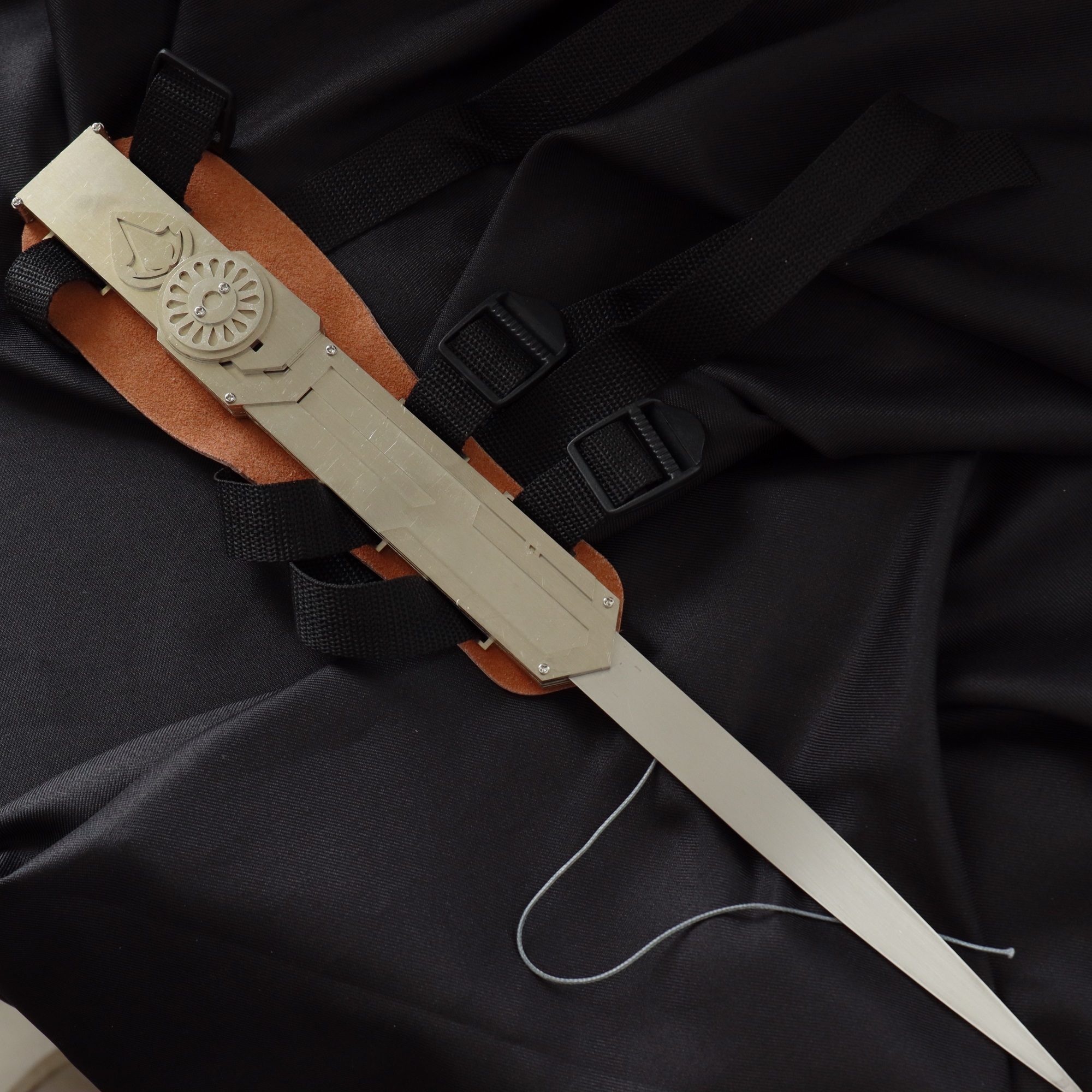 Bestpropreplica Assassins Creed 2 Ezio metal hidden blade – BEST PROP ...