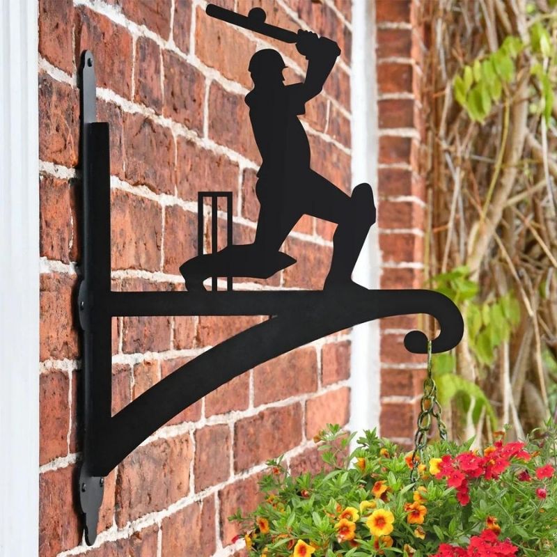 Cricket Player Metal Hanging Bracket Plant Stand PS054 – Rotikac