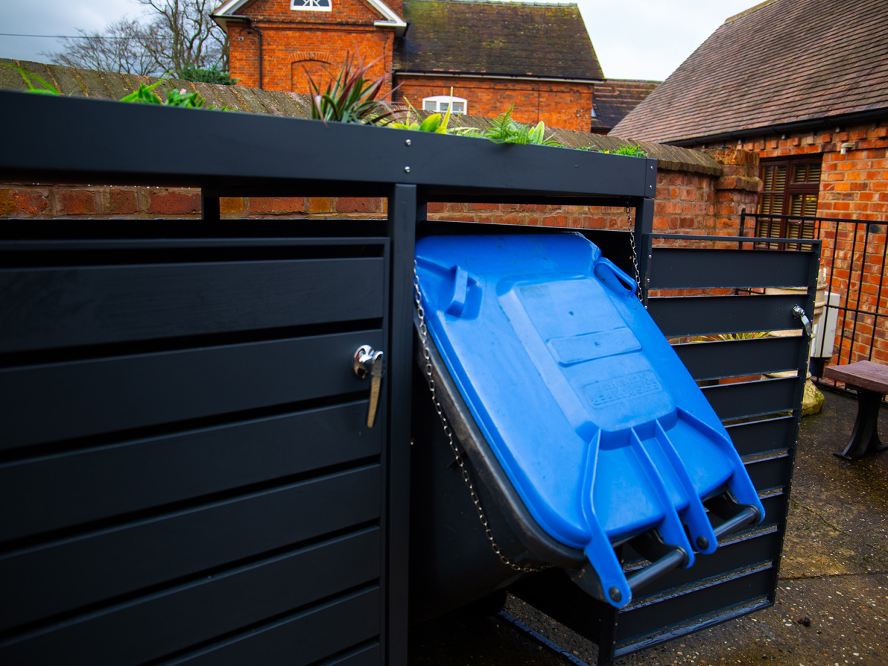 Anthracite Galvanized Steel Wheelie Bin Cover with Planter | Triple ...