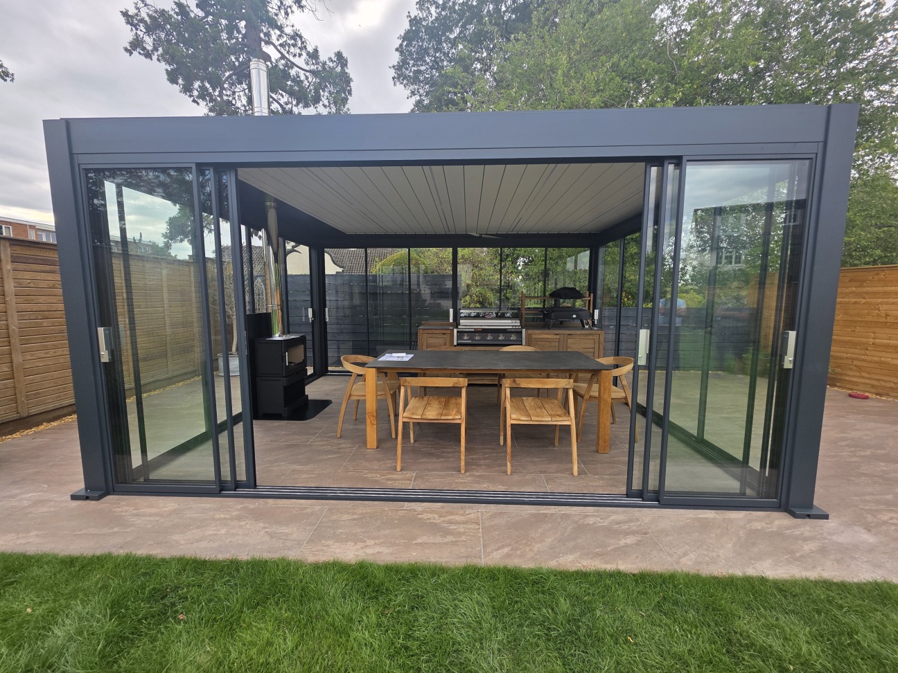 Mirage 6x4m Bioclimatic Pergola – Garden Furniture Centre