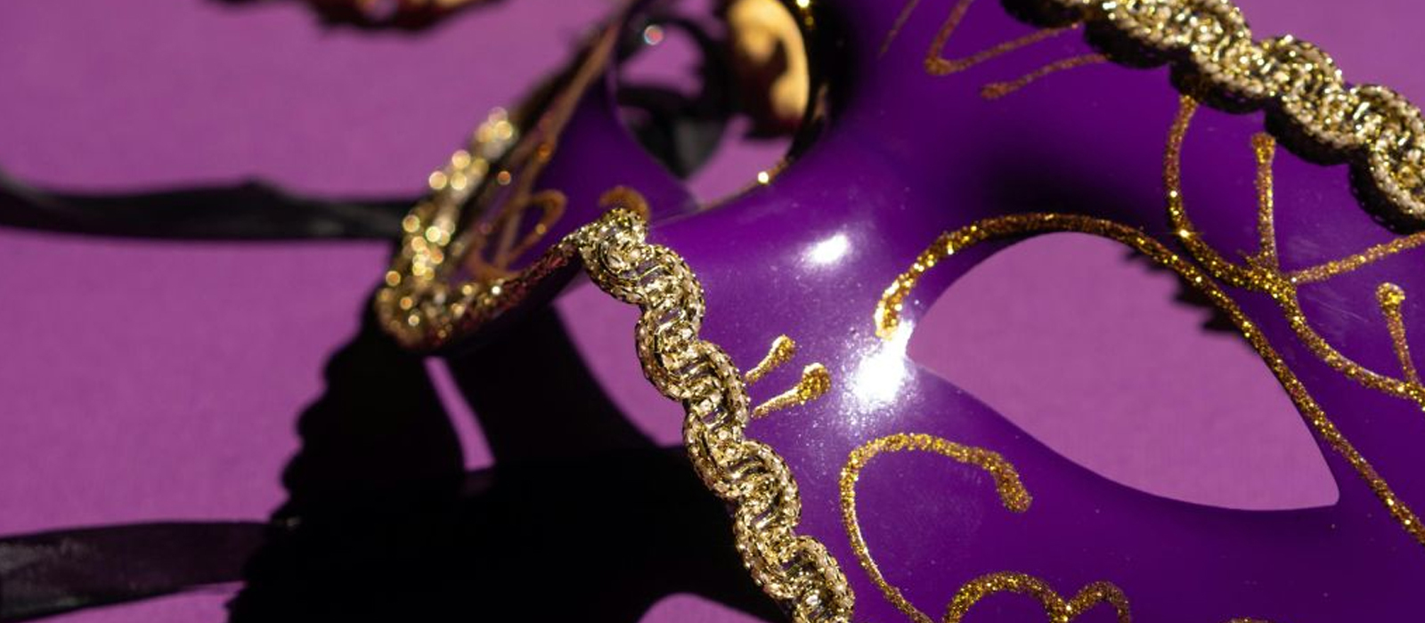 Vibrant Mardi Gras Party Ideas for the Perfect Fat Tuesday Celebration ...