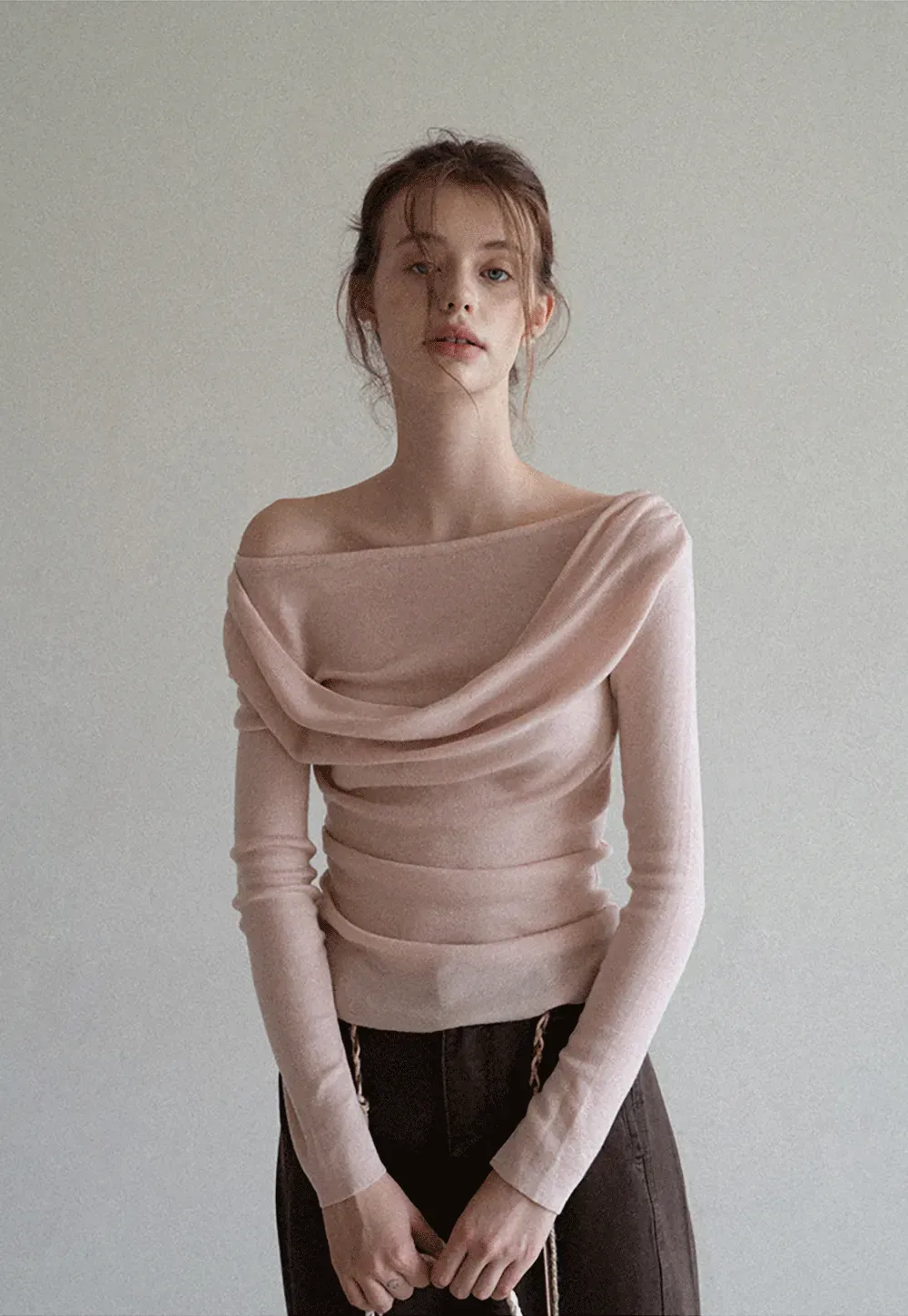 Drape Neck Slim-Fit Knit Top – EGGKA
