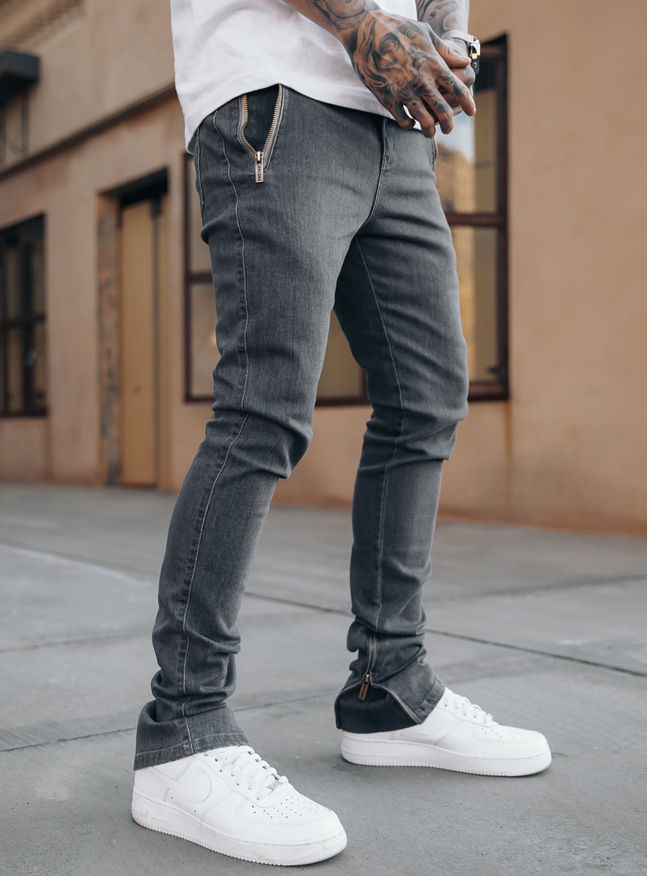 Stacked Track Jeans V1 in Grey – 𝒍𝒂𝒌𝒏𝒐𝒌