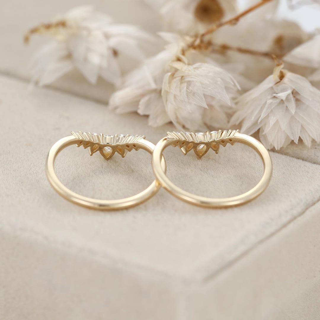 simple gold wedding ring set
