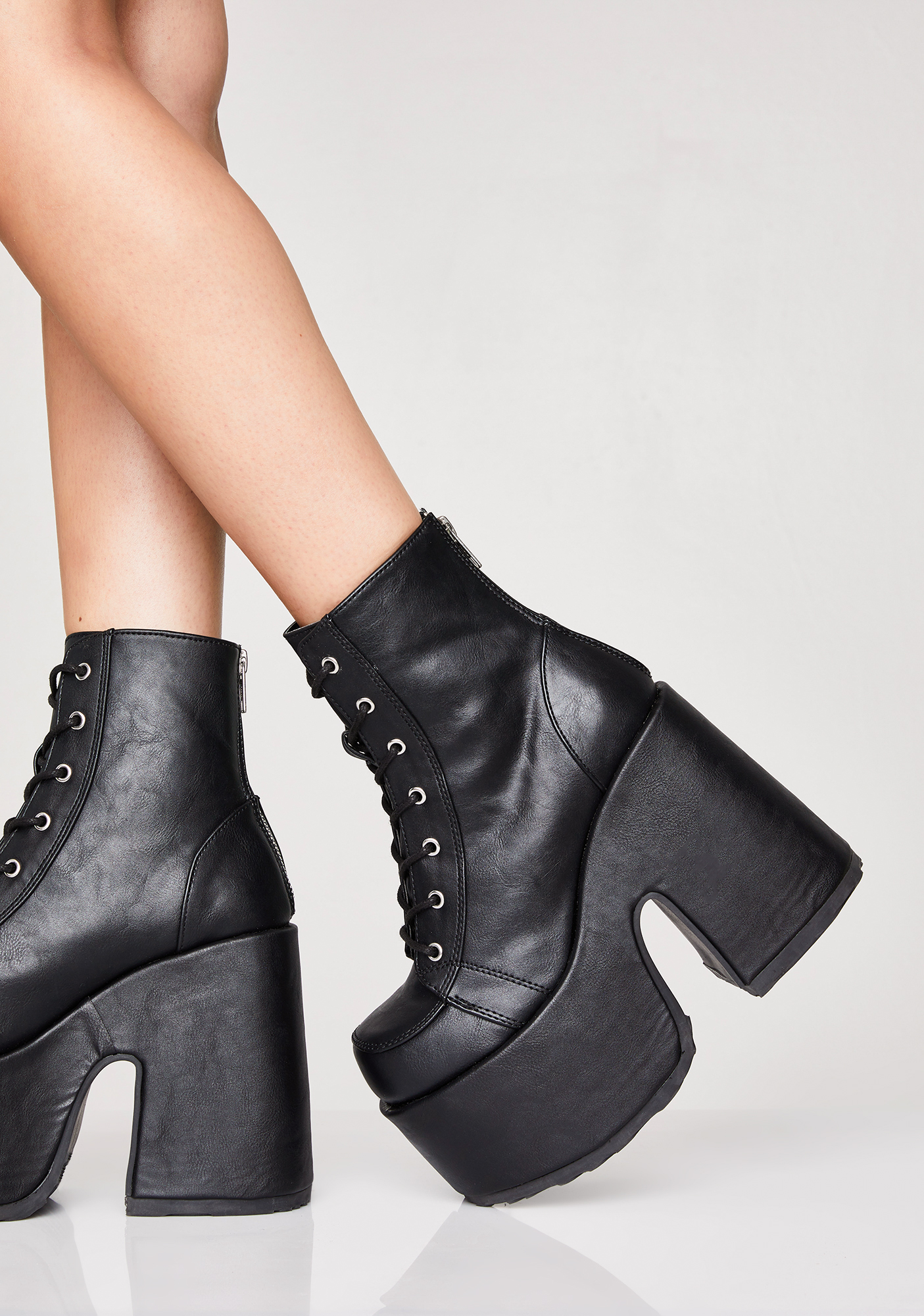 Matte Rave Royalty Platform Boots – rareshi