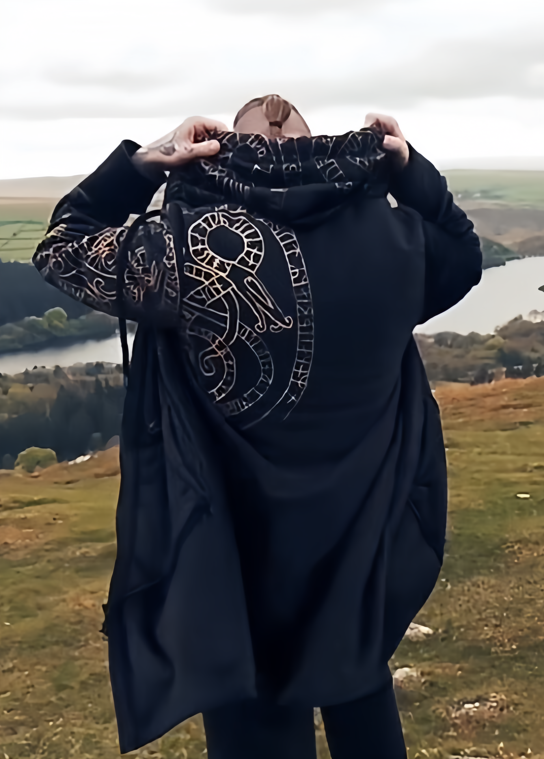 Viking Raven Cloak-Thevikingvibe