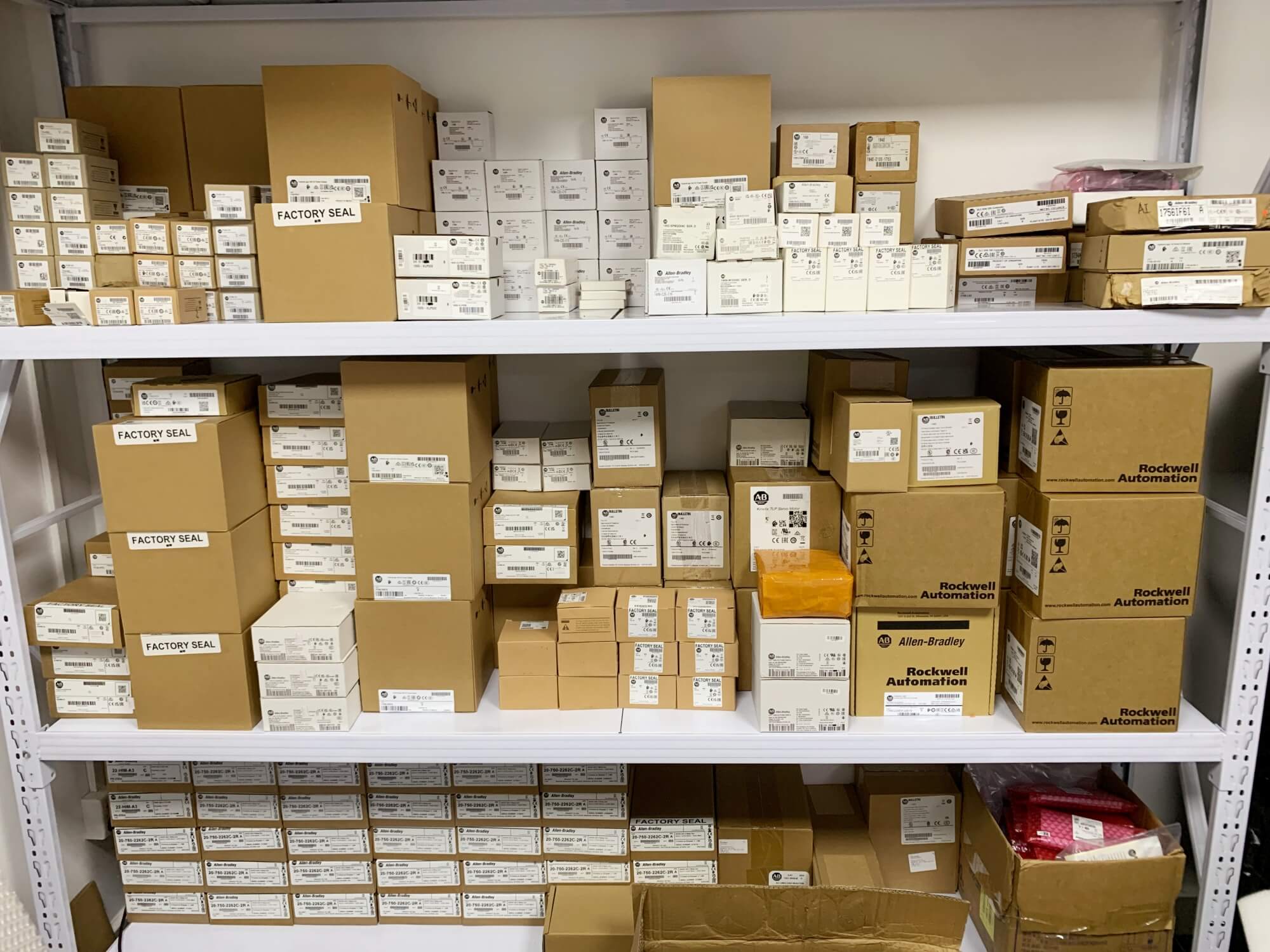 Allen-Bradley 1756-OB16I ControlLogix 16 Point D/O Module | TopAutoDevice