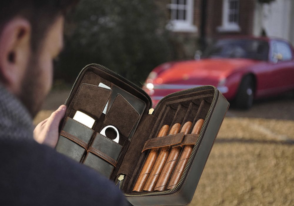 4-Cigar Crazy Horse Leather Travel Case | CF5010 – Humidor Row