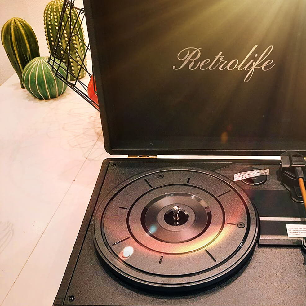 Belt-Driven Vintage Portable Turntable with Bluetooth Wireless R09 ...