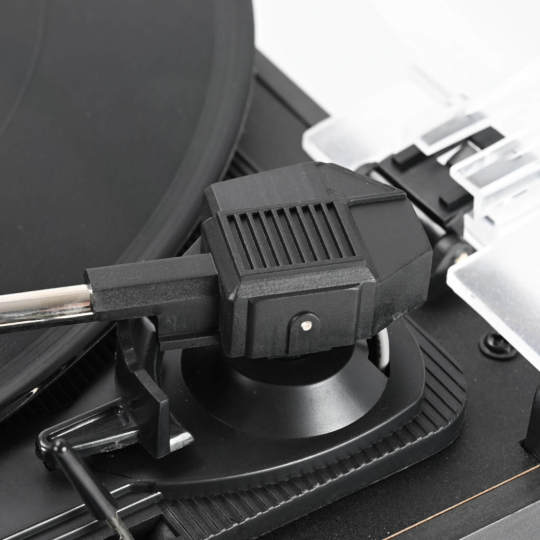 Bluetooth Turntable HiFi System with External Speakers R612