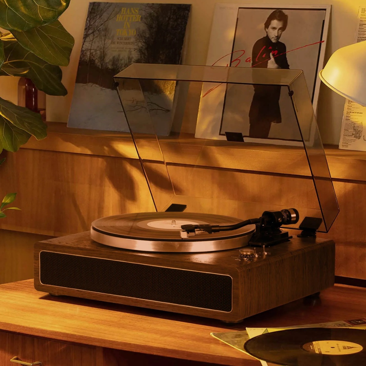 Classic Retro & Vintage Record Players | Retrolife – Retrolife, Inc ...