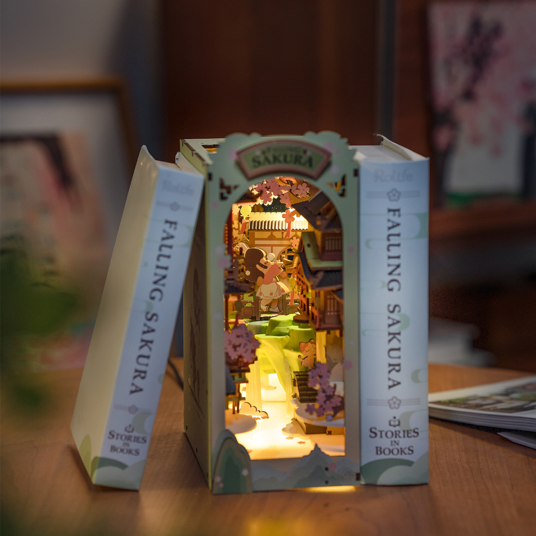 Rolife Book Nook Shelf Insert - Falling Sakura TGB05