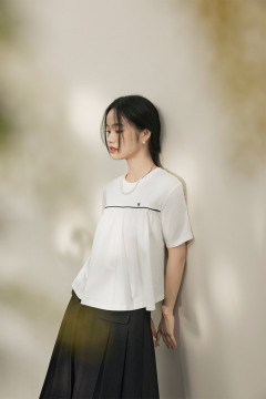 Simple oversized top