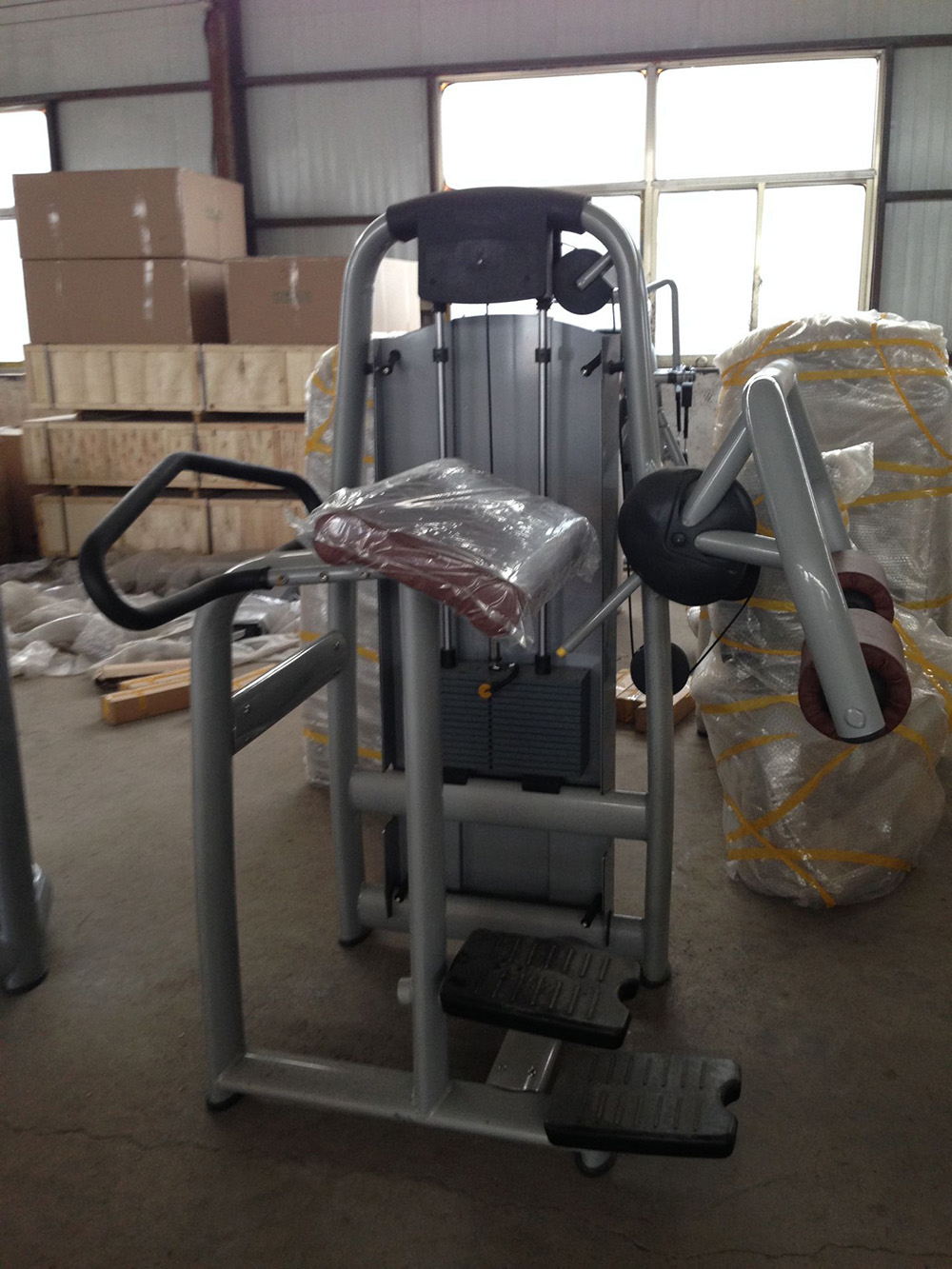 Standing Leg Extension-Kingace Fitness