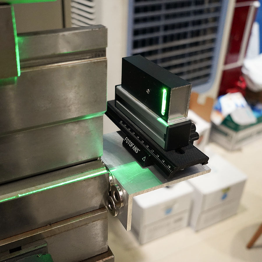 Magnetic laser alignment device for sheet metal bending machine press