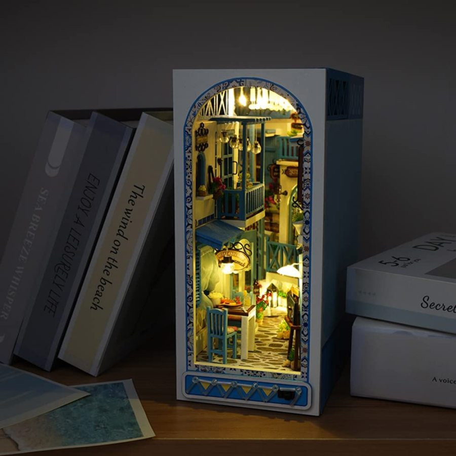 Sea Breeze DIY Book Nook Kit