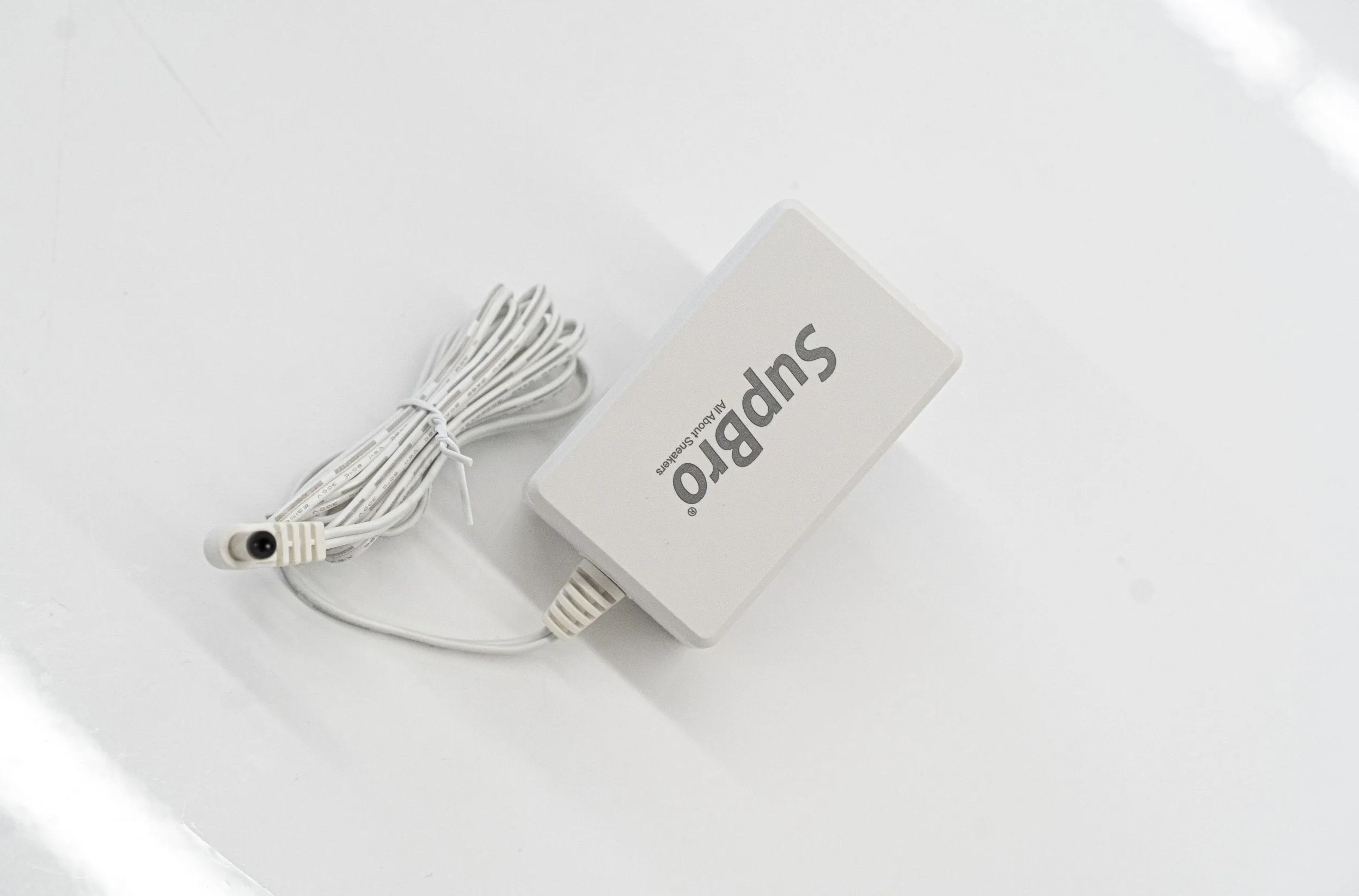 LED voice-activated light-emitting shoe box(EU size≤50)